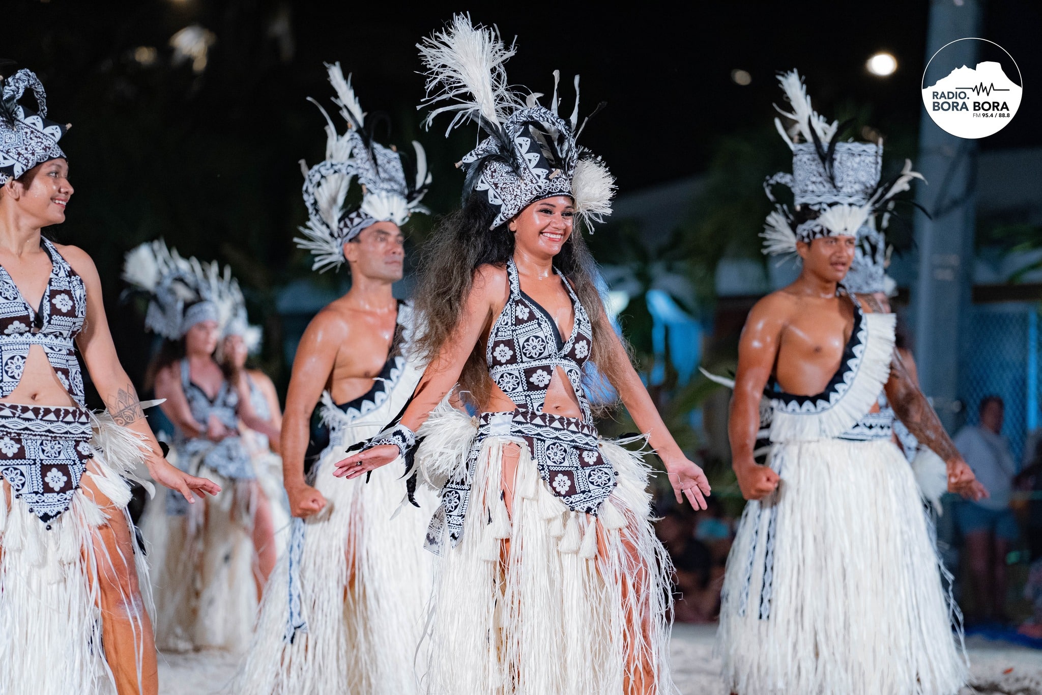 “Heiva I Bora Bora” une experience culturelle authentique - Villas Bord ...